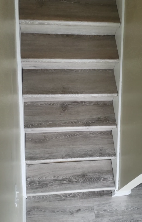 Luxury Vinyl Treads: Lifeproof Vinyl Plank Stair Nosing